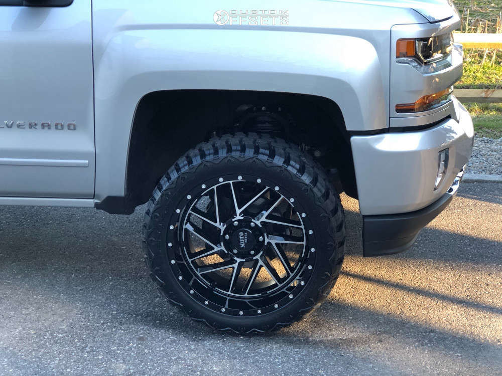 2017 Chevrolet Silverado 1500 with 22x10 -18 Moto Metal Mo985 and 33/12 ...