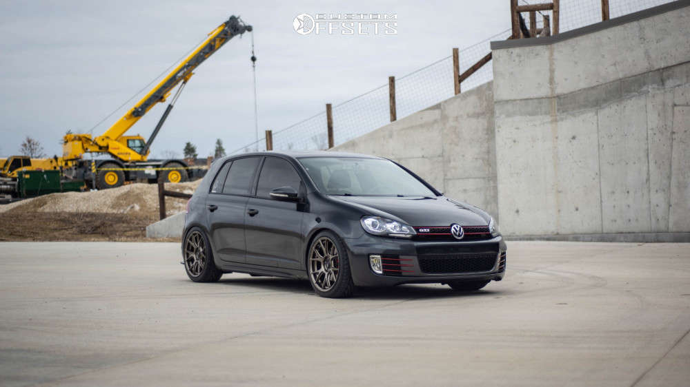 2013 Volkswagen GTI with 18x8.5 43 Konig Ampliform and 225/40R18 Nitto ...