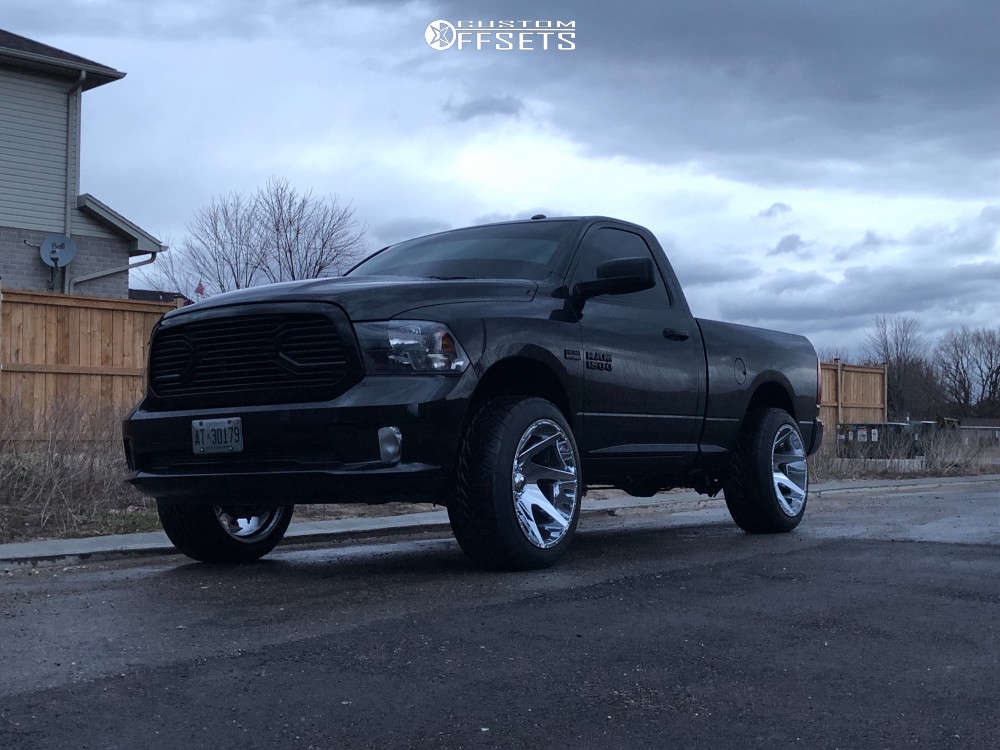 2018 Ram 1500 with 22x12 -44 Ultra Vortex and 305/45R22 Nitto NT420V ...