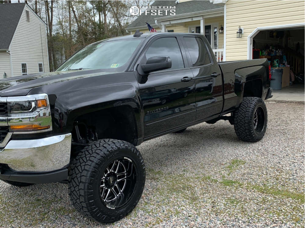 2018 Chevrolet Silverado 1500 with 20x12 -44 Moto Metal Mo992 and 35/13 ...