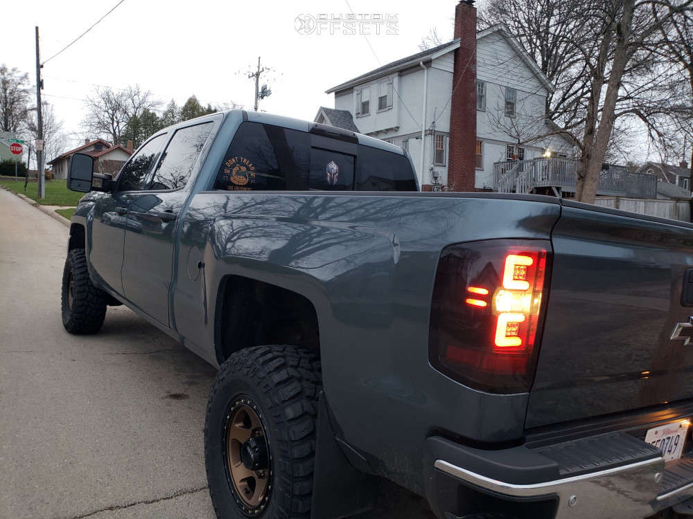 2015 Chevrolet Silverado 2500 HD with 17x8.5 0 Method Con6 and 295 ...