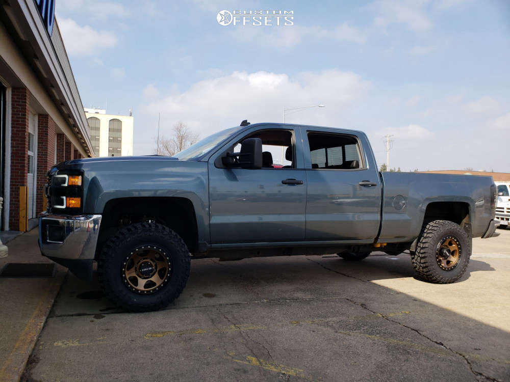 2015 Chevrolet Silverado 2500 HD with 17x8.5 0 Method Con6 and 295 ...