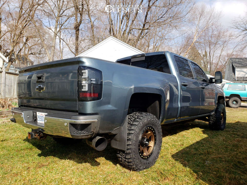 2015 Chevrolet Silverado 2500 HD with 17x8.5 0 Method Con6 and 295 ...