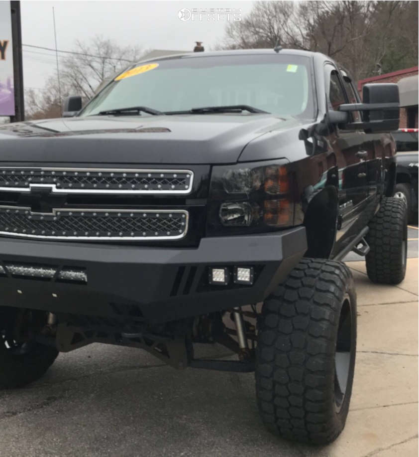 2013 Chevrolet Silverado 1500 with 22x12 -44 RBP 75r and 37/13.5R22 ...