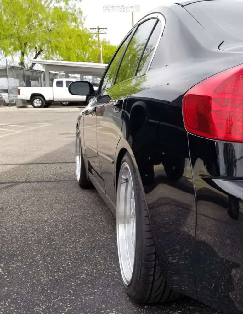 2003 INFINITI G35 with 19x9.5 35 JNC JNC005 and 245/40R19 Ohtsu Fp8000 ...