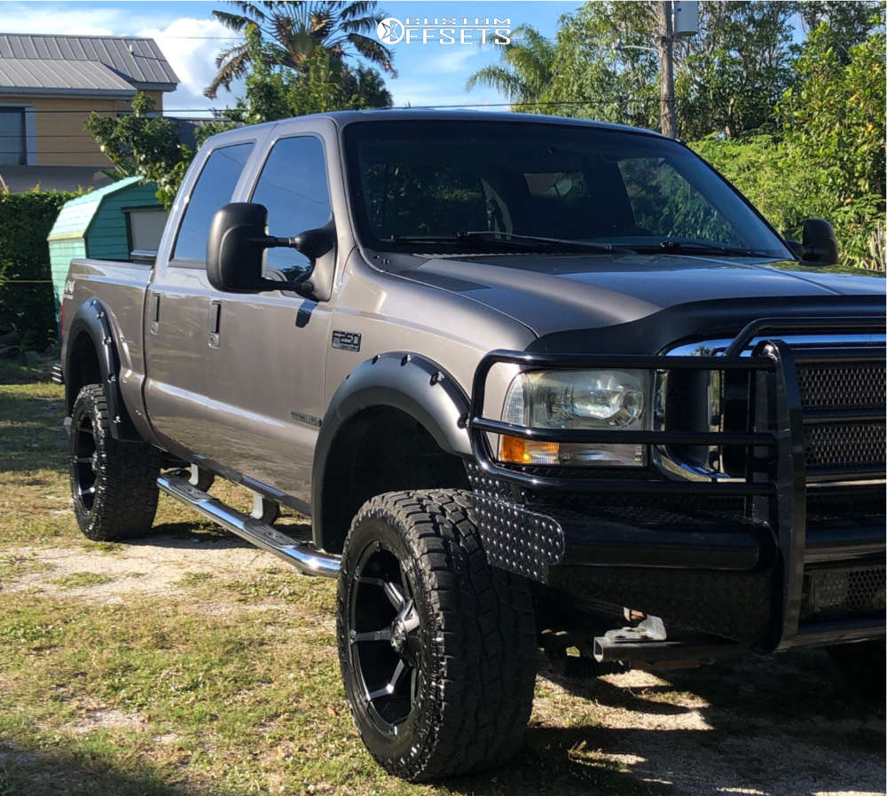 2002 Ford F-250 Super Duty with 20x10 -24 Fuel Coupler and 33/12.5R20 ...