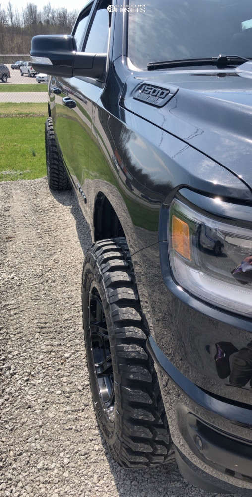 2019 Ram 1500 with 20x10 -24 Helo He900 and 35/12.5R20 Crosswind Mt and ...