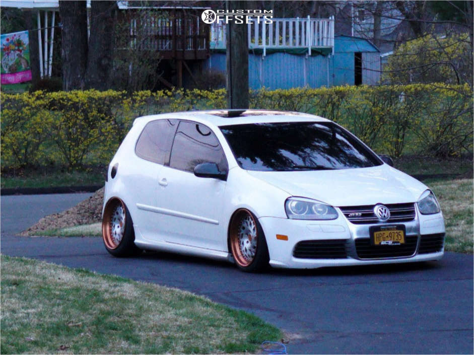 Modified Volkswagen R32 Mkv White