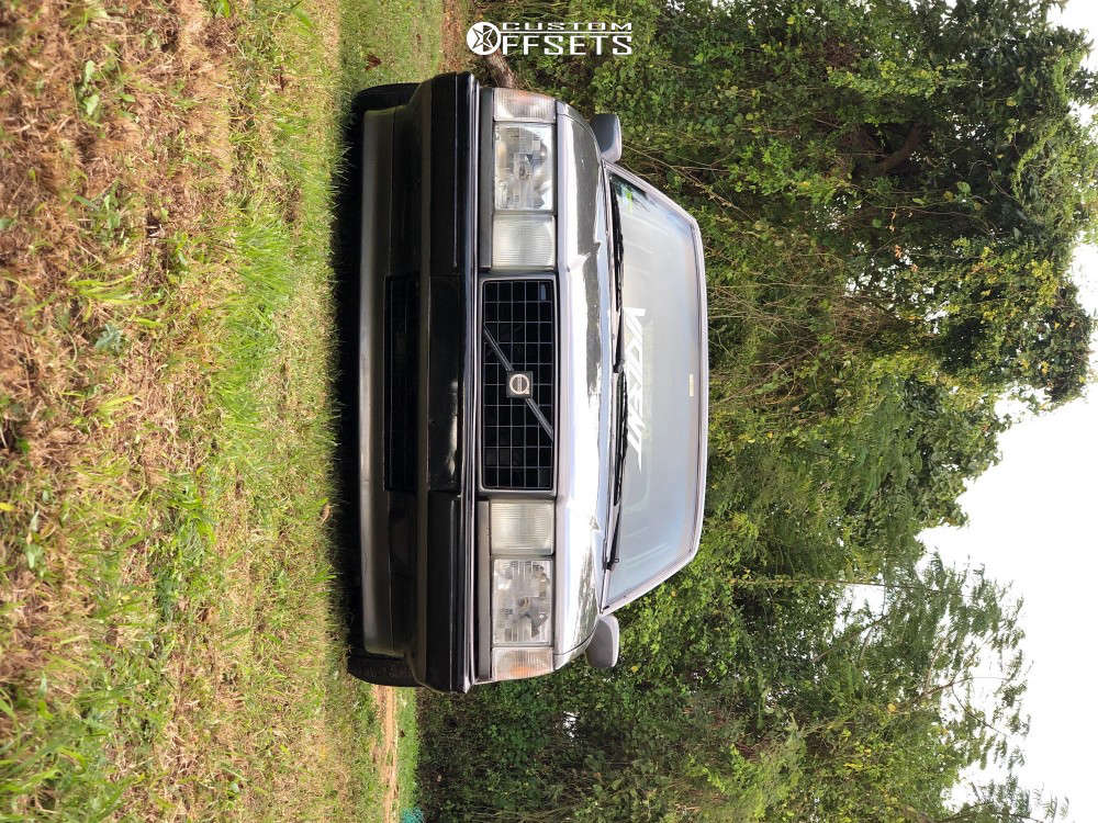 1992 Volvo 940 with 18x10.5 22 ESR SR04 and 215/40R18 Delinte D7 ...