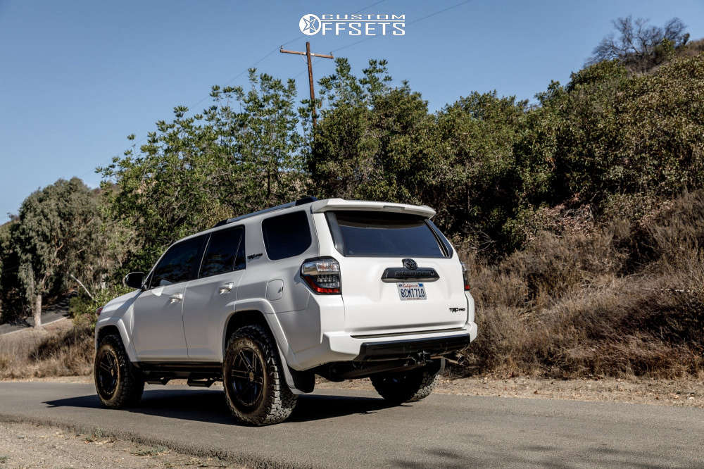 2018 Toyota 4Runner with 17x9 -12 VenomRex Vr602 and 285/70R17 ...