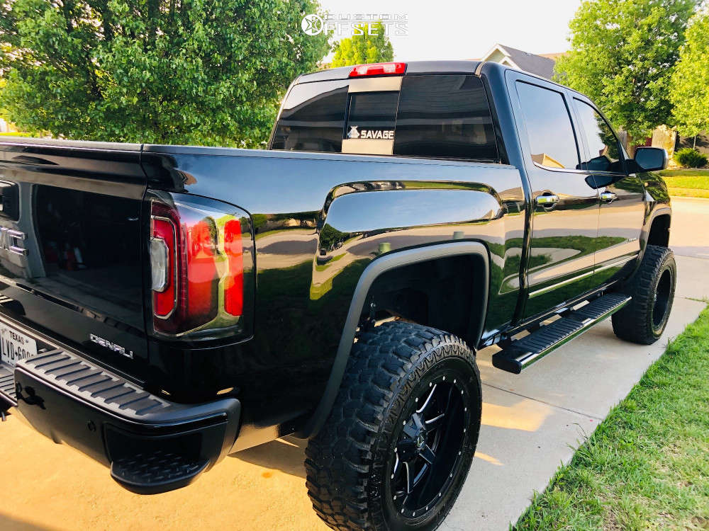 2018 GMC Sierra 1500 with 20x10 -24 Fuel Maverick and 35/12.5R20 Mud ...