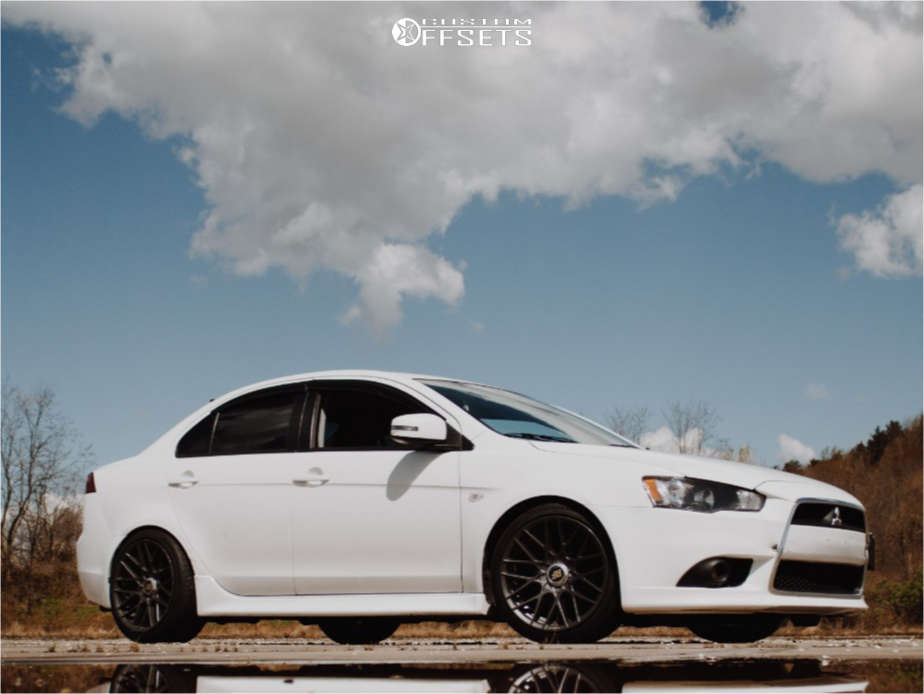 2015 Mitsubishi Lancer with 18x9.5 25 Rotiform Rse and 235/40R18 ...