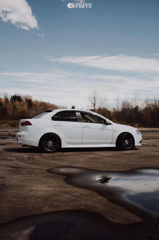 2015 Mitsubishi Lancer with 18x9.5 25 Rotiform Rse and 235/40R18 ...