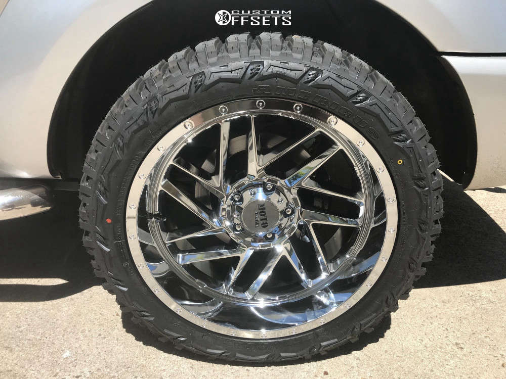 2006 Dodge Durango with 22x10 -18 Moto Metal Mo985 and 33/12.5R22 ...