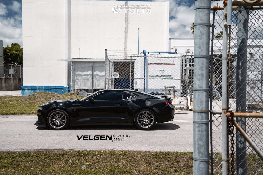 2016 Chevrolet Camaro with 20x10 20 Velgen Vf5 and 275/35R20 Pirelli ...