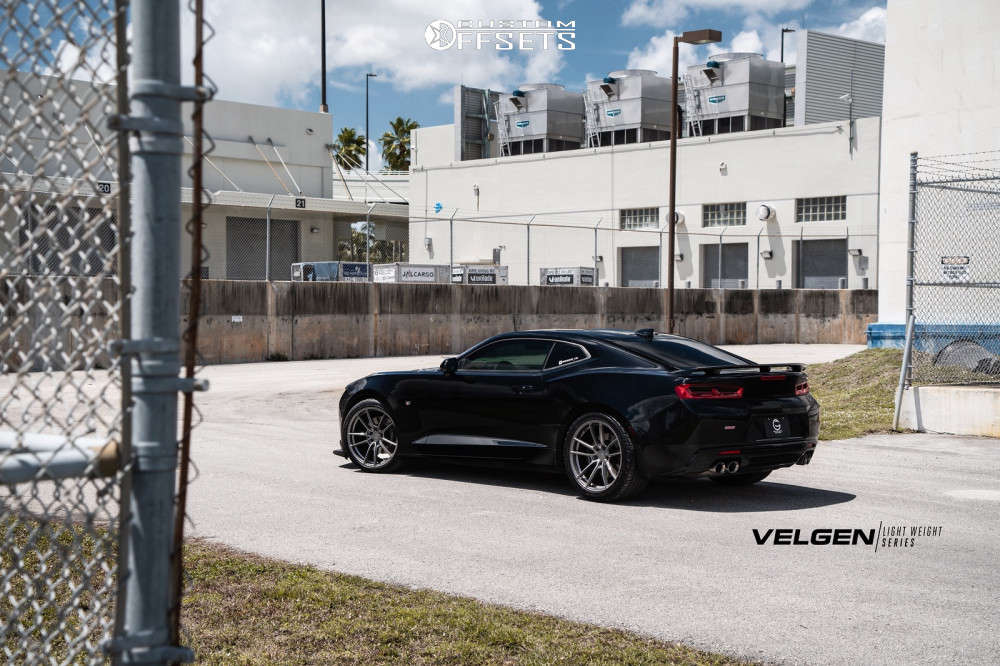 2016 Chevrolet Camaro with 20x10 20 Velgen Vf5 and 275/35R20 Pirelli ...