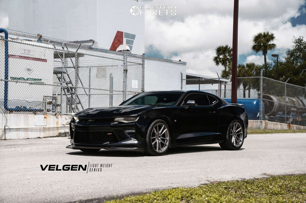 2016 Chevrolet Camaro with 20x10 20 Velgen Vf5 and 275/35R20 Pirelli ...
