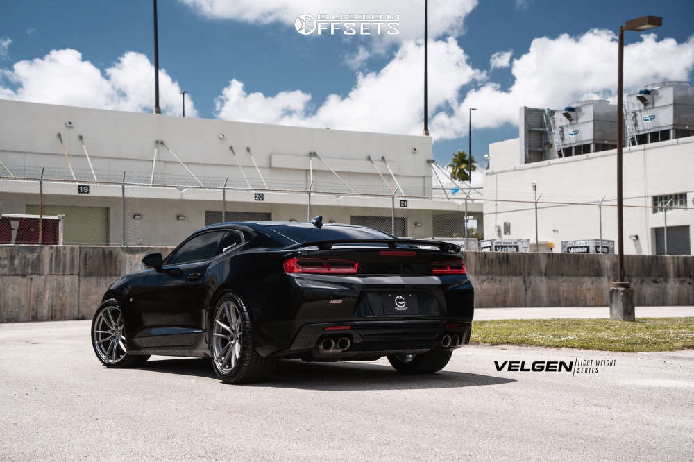 2016 Chevrolet Camaro with 20x10 20 Velgen Vf5 and 275/35R20 Pirelli ...