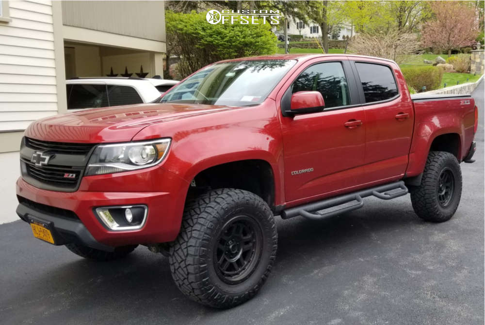 2016 Chevrolet Colorado with 18x8.5 0 XD Xd140 and 33/12.5R18 Nitto ...