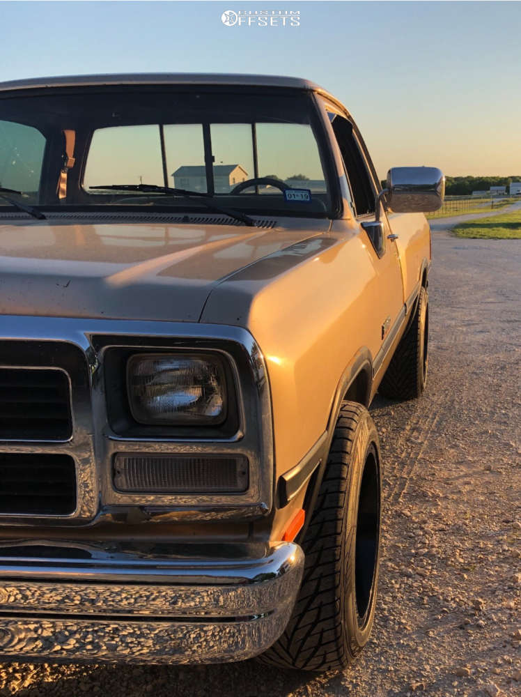 1992 Dodge D250 with 20x12 -44 Gear Off-Road 726b and 305/50R20 Toyo ...