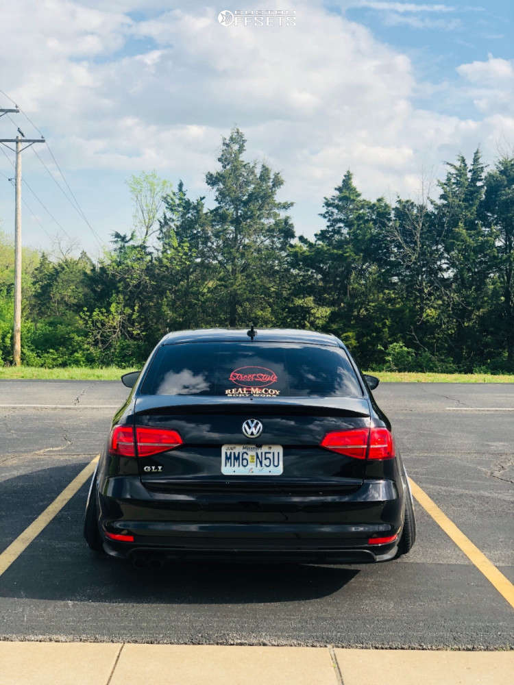 2017 Volkswagen Jetta with 18x10.5 15 BBS Rs and 215/40R18 Achilles Atr ...