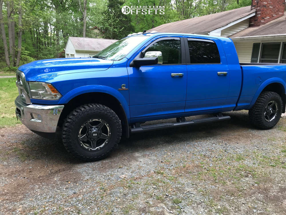 2018 Ram 3500 with 18x9 15 Grid Gd04 and 295/70R18 Cooper Discoverer ...