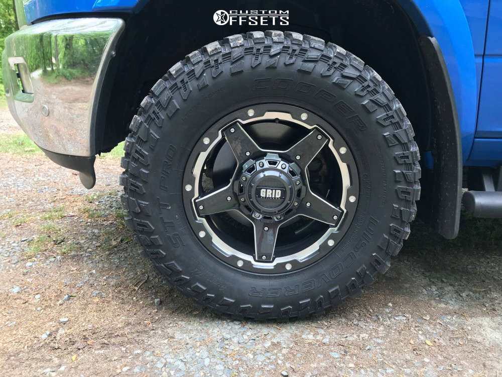 2018 Ram 3500 with 18x9 15 Grid Gd04 and 295/70R18 Cooper Discoverer ...