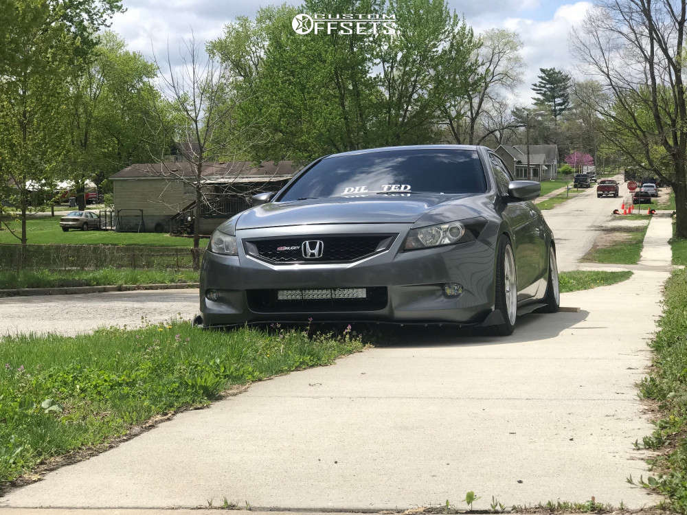 2008 Honda Accord with 18x8.5 45 Velox Flights and 225/35R18 ...