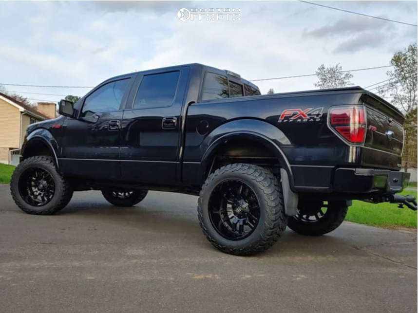 2012 Ford F-150 with 22x12 -44 Fuel Sledge and 37/13.5R22 AMP Mud ...