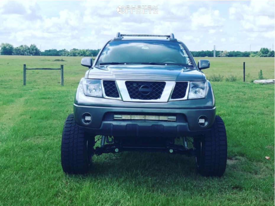 2005 Nissan Frontier with 22x12 -57 Vision Spyder and 33/12.5R22 ...