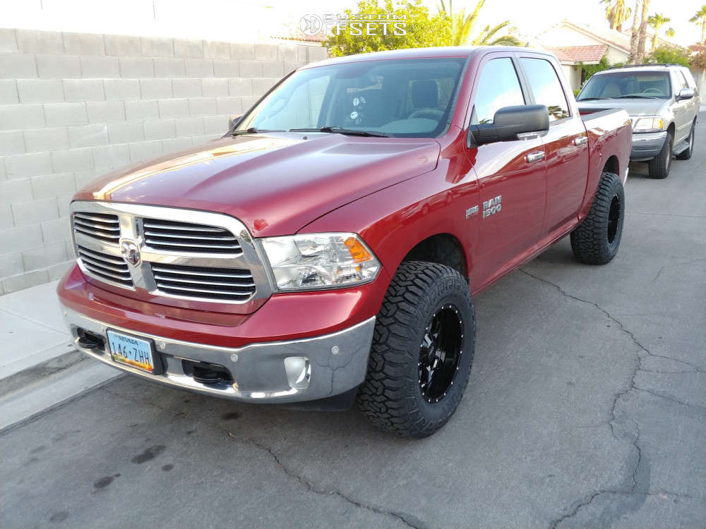 2014 Ram 1500 with 18x10 -24 Moto Metal Mo970 and 35/12.5R18 Fury ...