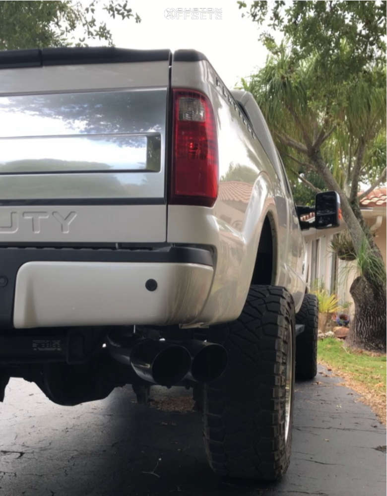 2016 Ford F-250 Super Duty with 22x12 -51 Fuel Forged Ff16 and 37/13 ...