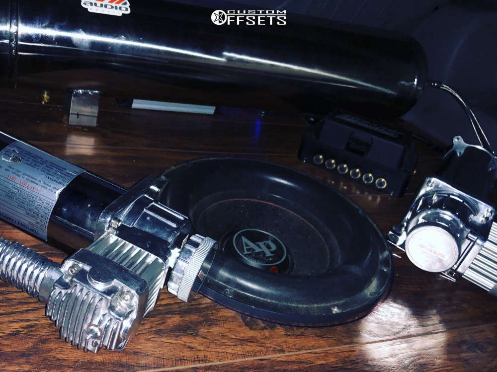 2006 Toyota Matrix with 18x9 33 WatercooledIND Cast MD1 and 205/35R18 ...