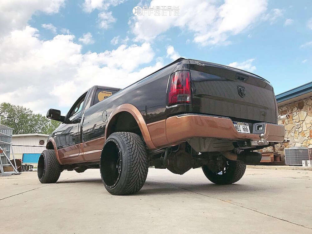 2011 Ram 2500 with 22x14 -76 Dropstars 652bm and 305/40R22 Toyo Tires ...