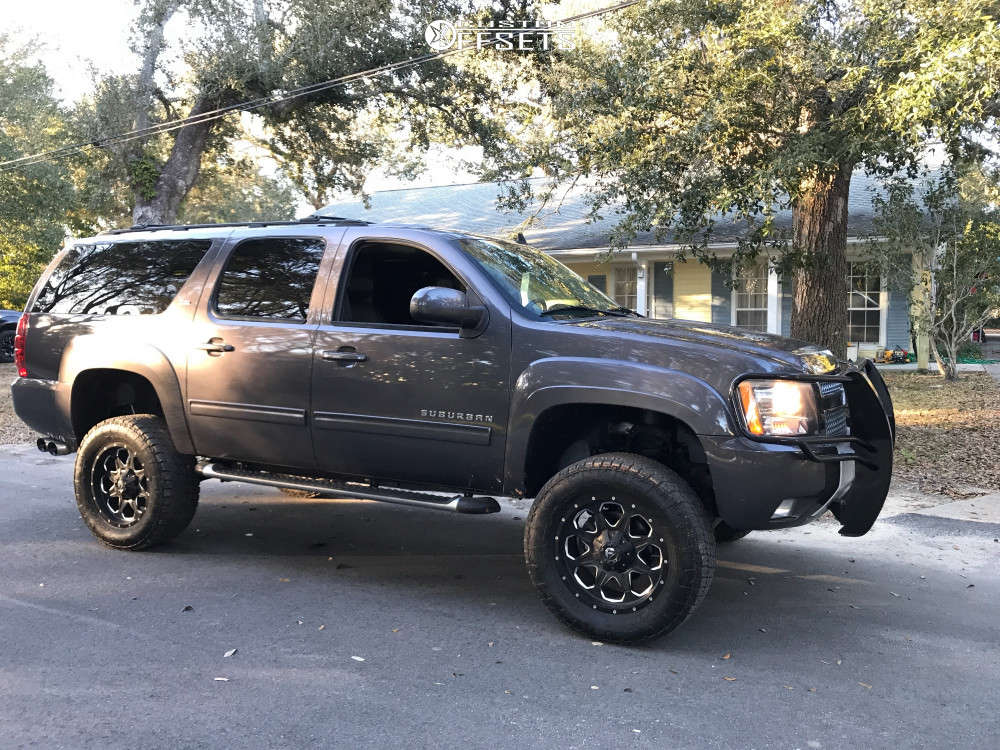 2015 Chevrolet Suburban with 20x9 1 Fuel Boost and 35/12.5R20 Nitto ...