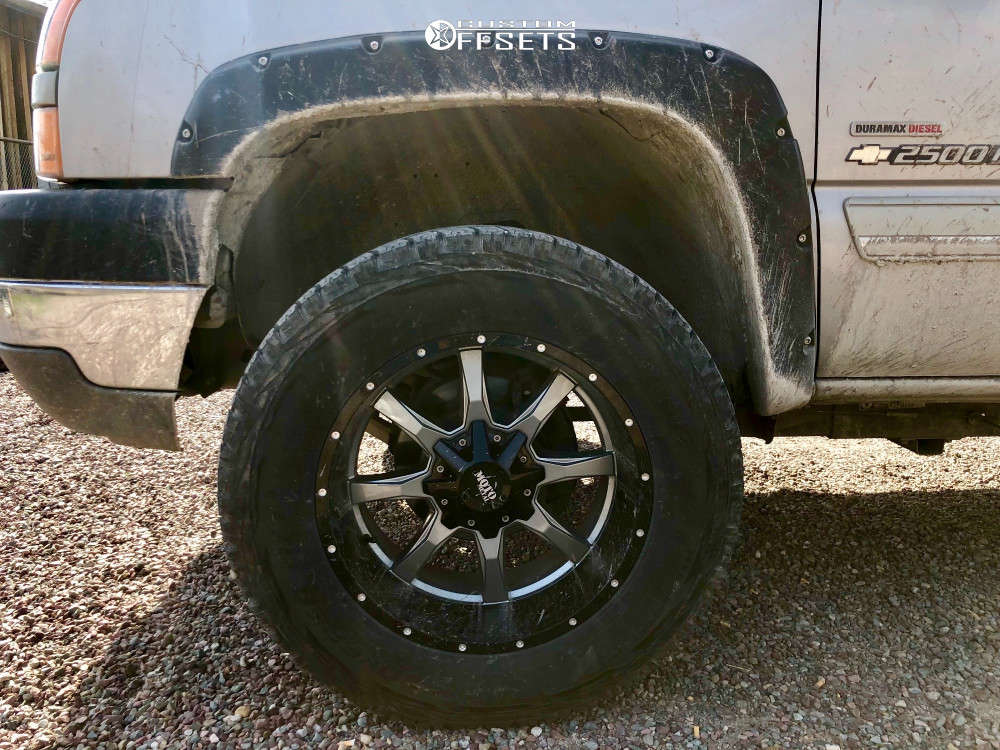 2005 Chevrolet Silverado 2500 HD Wheel Offset Aggressive > 1" Outside ...
