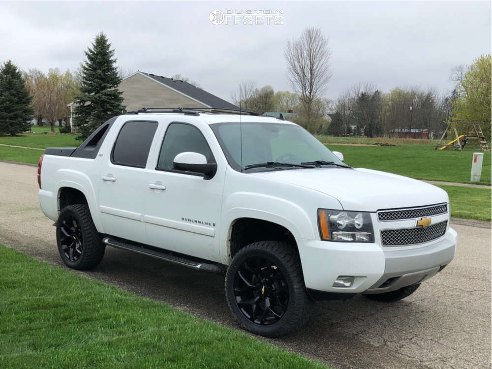 2009 Chevrolet Avalanche with 22x9 24 OE Performance 176 and 305/45R22 ...