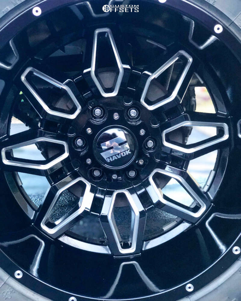 2014 Toyota Tacoma with 20x12 -44 Havok H109 and 35/12.5R20 Federal ...