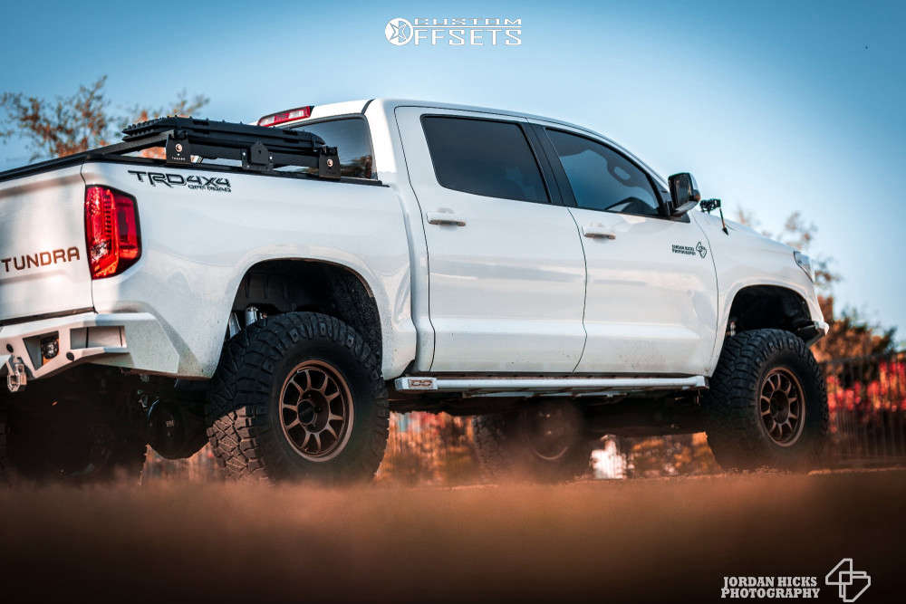 2016 Toyota Tundra with 17x8.5 0 Method Mr702 and 37/13.5R17 Nitto ...