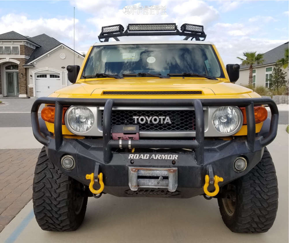 2007 Toyota FJ Cruiser with 20x9.5 -12 BBS Rd and 33/12.5R20 Toyo Tires ...