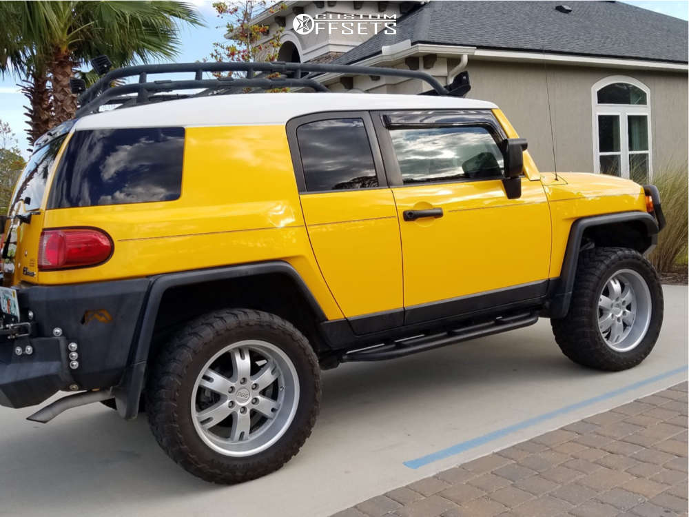 2007 Toyota FJ Cruiser with 20x9.5 -12 BBS Rd and 33/12.5R20 Toyo Tires ...