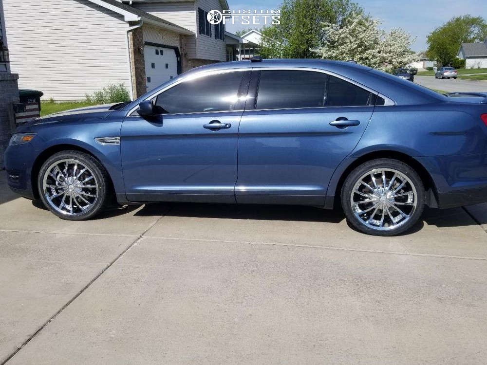 2018 Ford Taurus with 20x8.5 40 VCT Mancini and 235/40R20 Atturo Az850 ...