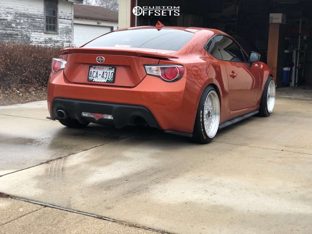 2013 Scion FR-S with 18x9.5 25 JNC Jnc004 and 215/40R18 Federal 595 Evo ...