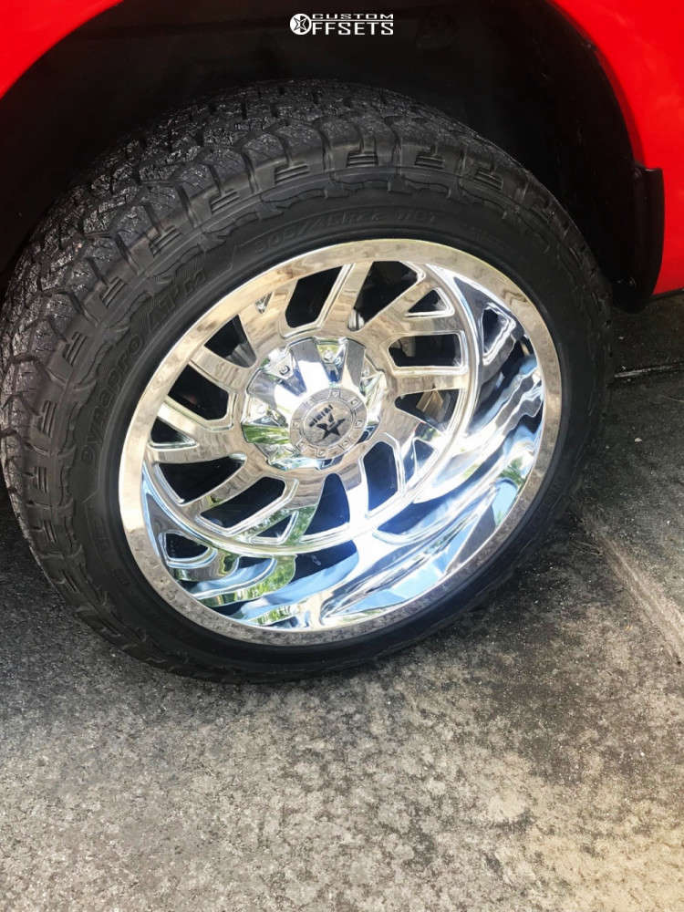 2017 Ram 1500 with 22x12 -44 RBP Forged Glock and 305/45R22 Hankook ...