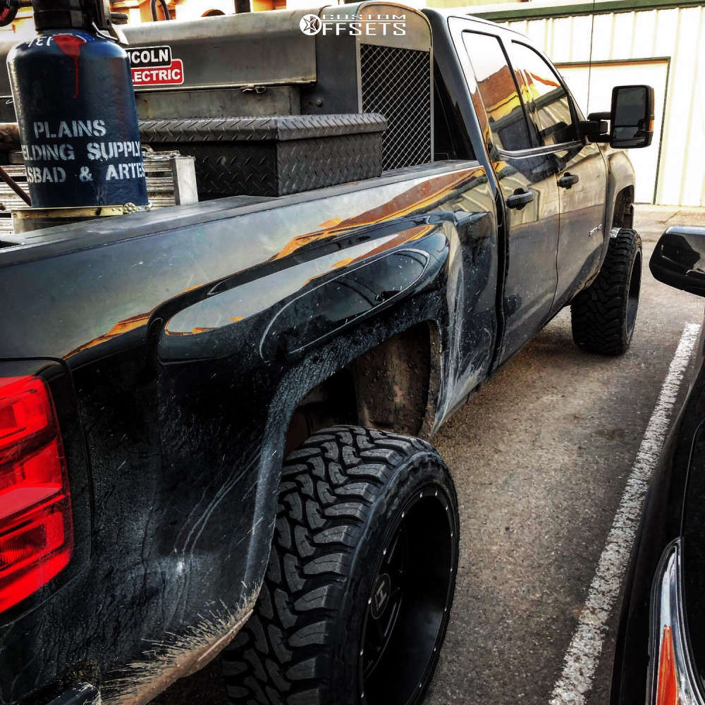 2018 Chevrolet Silverado 2500 HD with 22x12 -44 Hostile H108 and 33/12.5R22 Toyo Tires Open ...