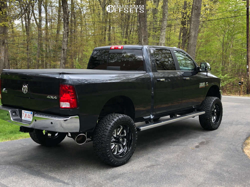 2018 Ram 2500 with 22x10 -18 Fuel Flow and 35/12.5R22 Nitto Ridge ...