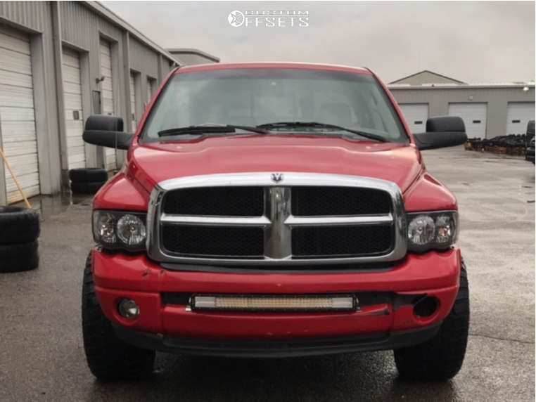 2004 Dodge Ram 1500 with 22x12 -44 RBP 73r and 33/12.5R22 RBP Repulsor ...