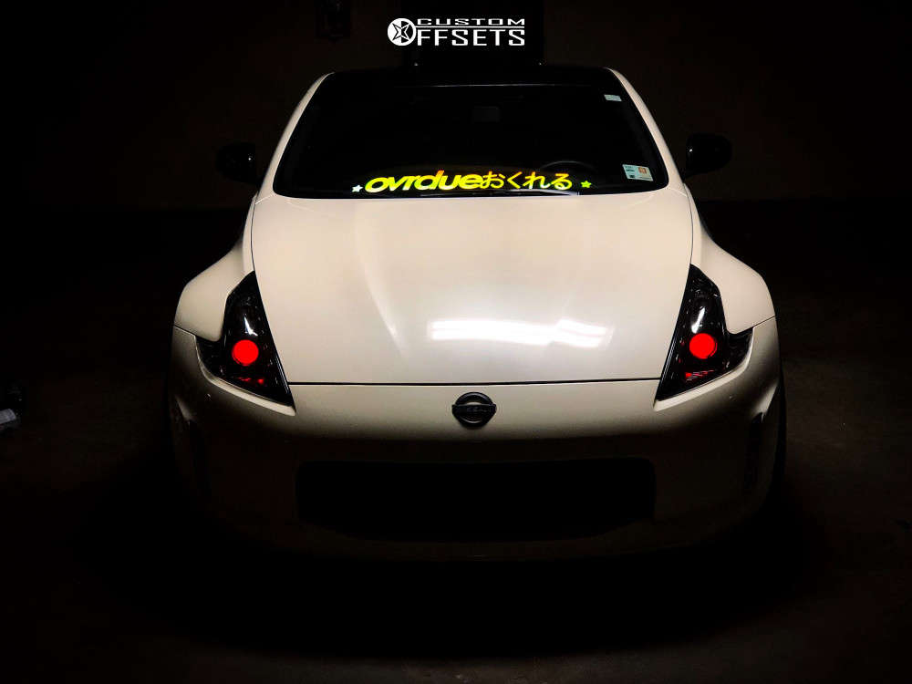 2015 Nissan 370Z with 19x9.5 22 Varrstoen Es2 and 265/35R19 Michelin ...