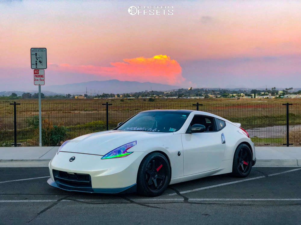 2015 Nissan 370Z with 19x9.5 22 Varrstoen Es2 and 265/35R19 Michelin ...