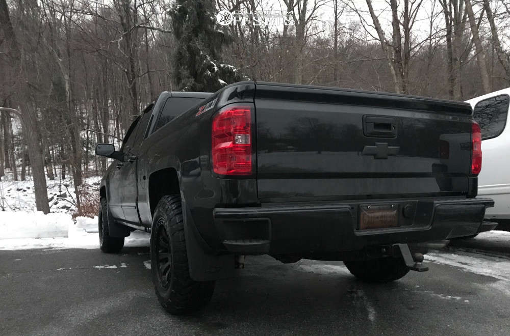 2017 Chevrolet Silverado 1500 with 18x9 -12 Fuel Tactic and 275/70R18 ...